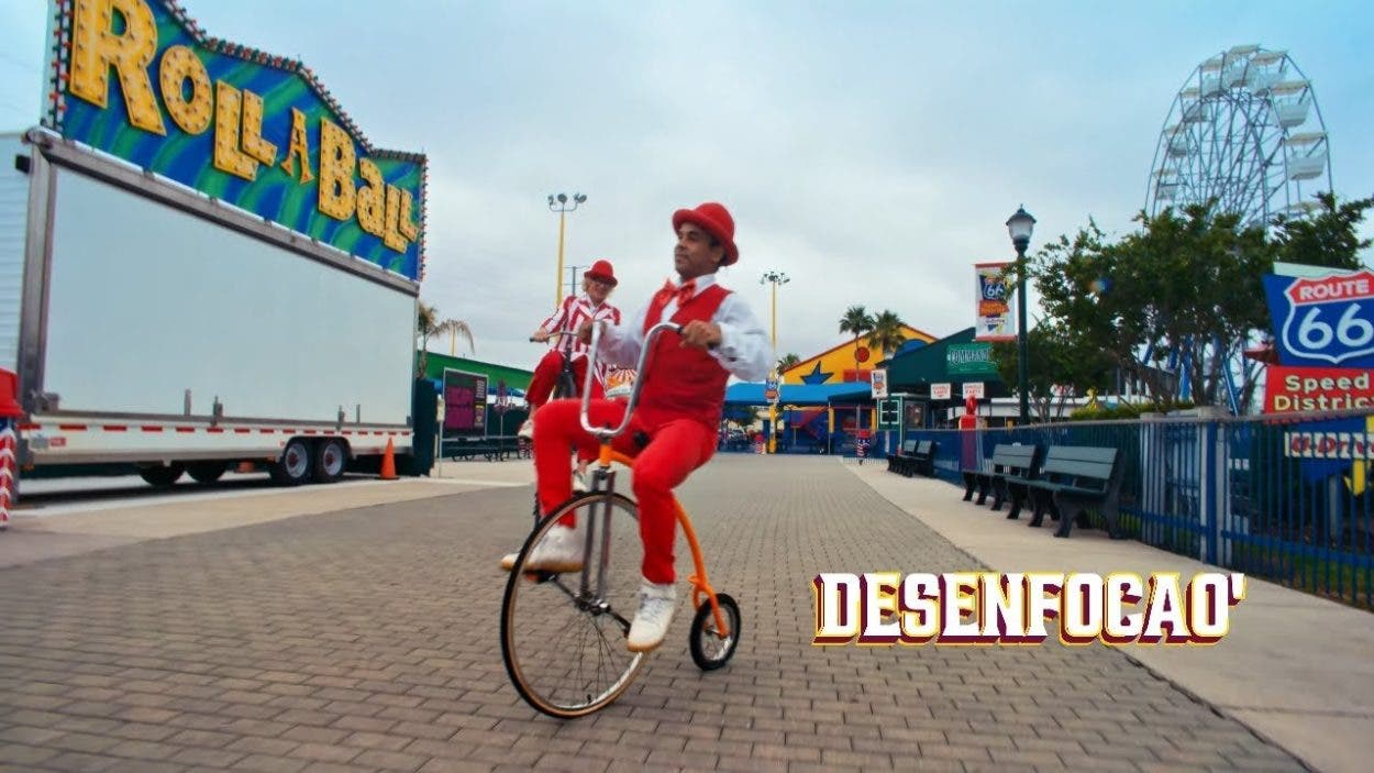 Rauw Alejandro estrena video del tema “Desenfocao"