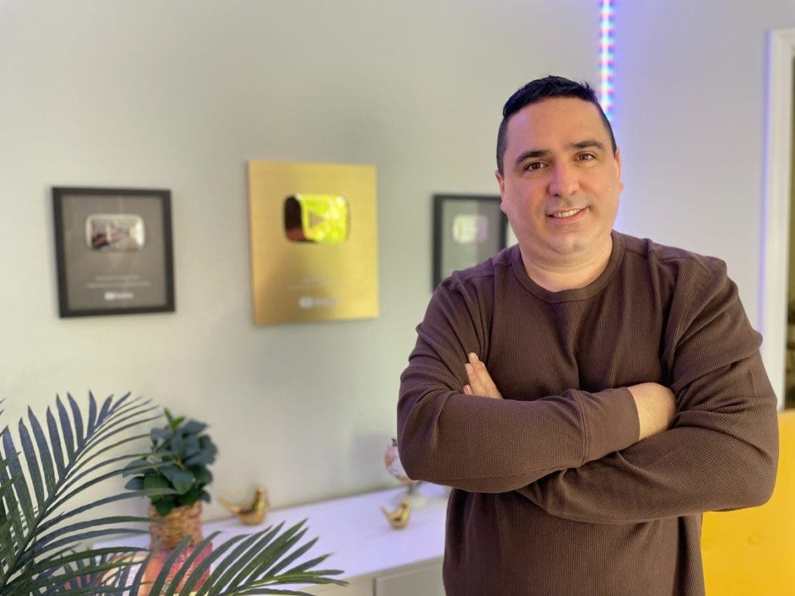 Productor y escritor Esteban Correa ofrece consejos para estar en los ...