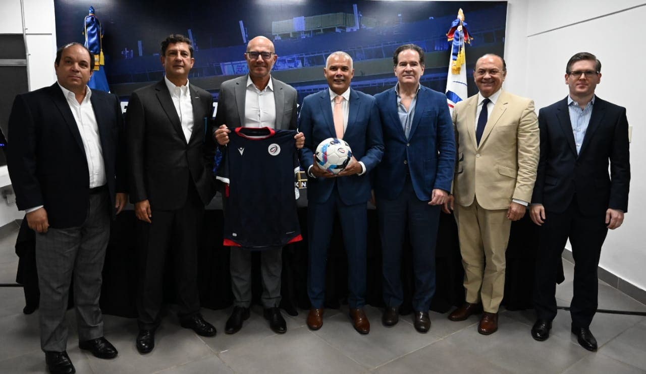 Marcelo Neveleff, el argentino que confía en talento dominicano