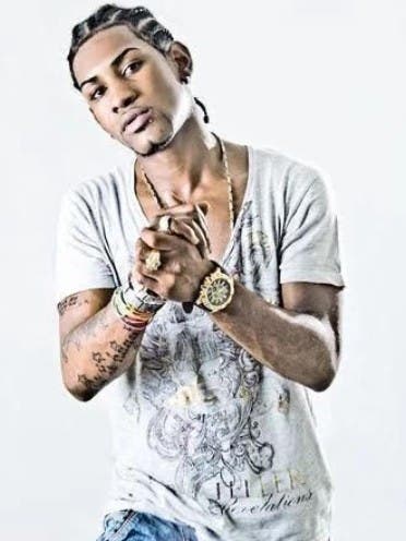 Venden catálogo de Monkey Black