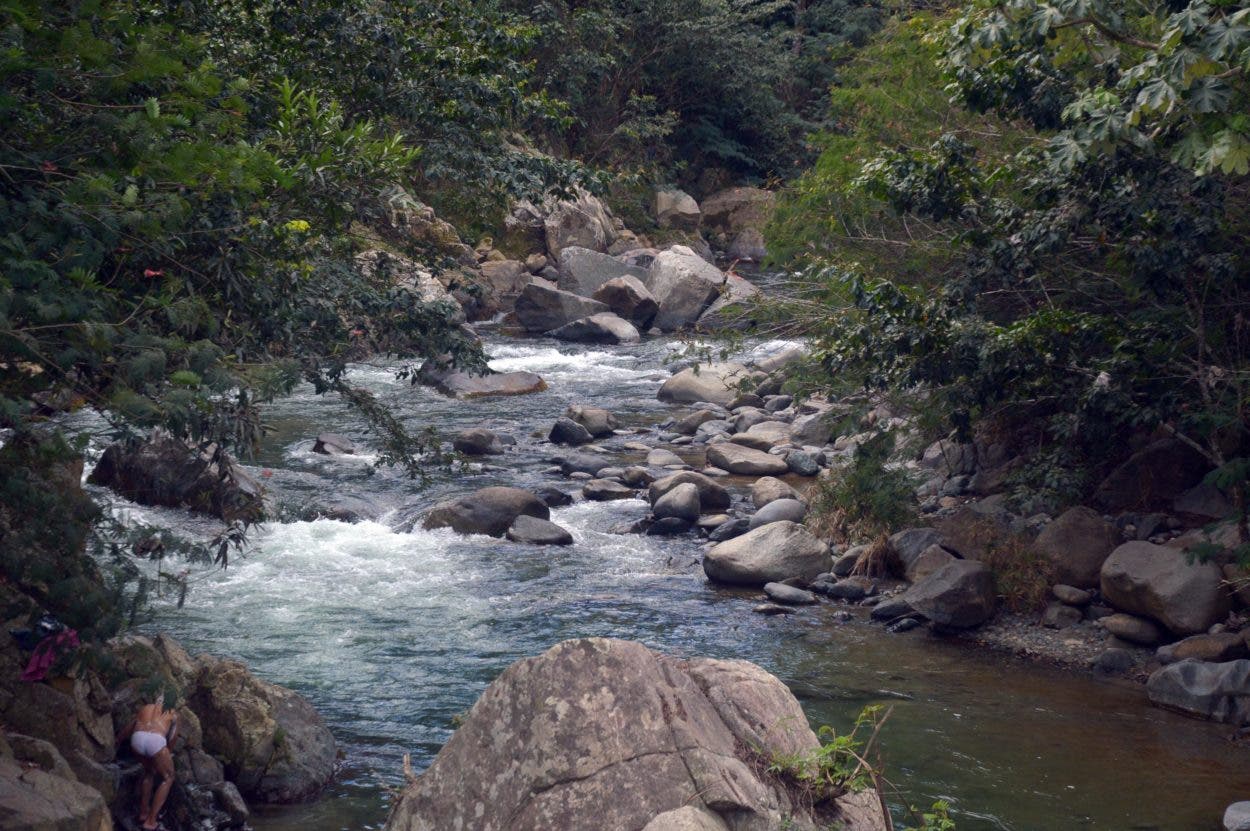 Confirman autorizan un muro en el río Bao