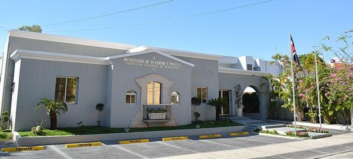 Emigración RD carece regulación, pero contribuye con el desarrollo