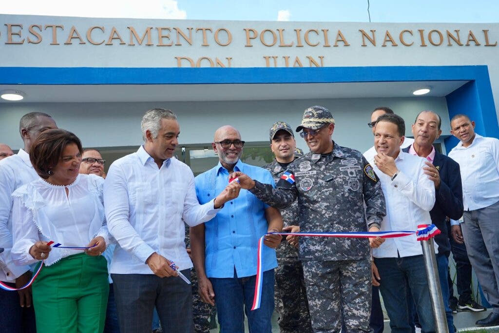 Gobierno inaugura nuevo destacamento policial en Don Juan, Monte Plata
