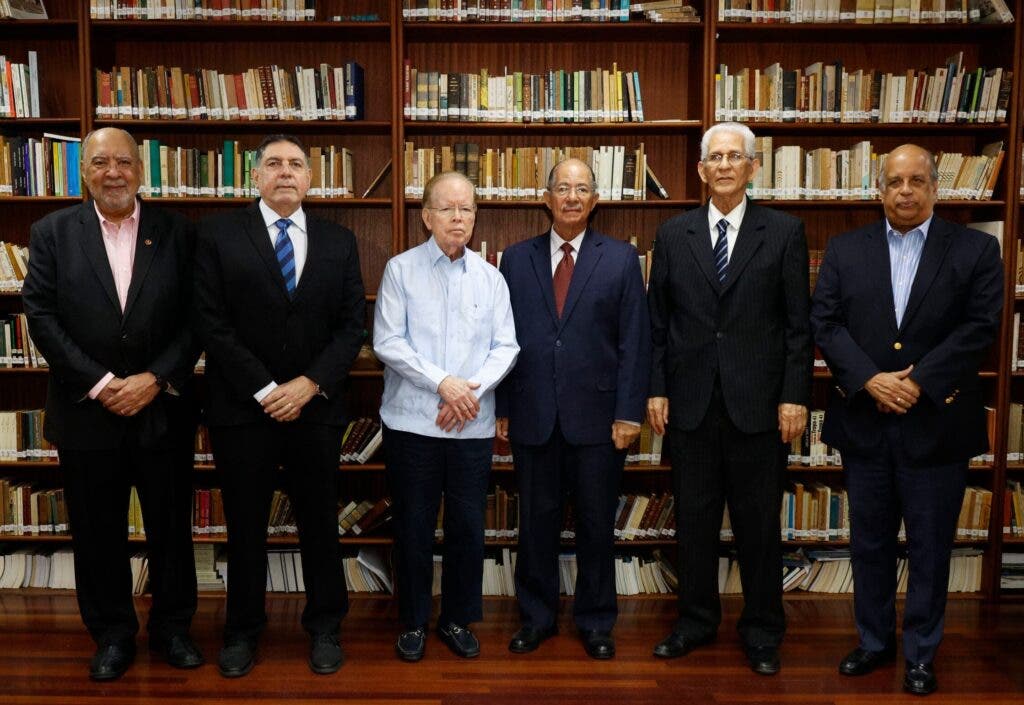 Juan Carlos Mieses, ganador del Premio Nacional de Literatura 2024