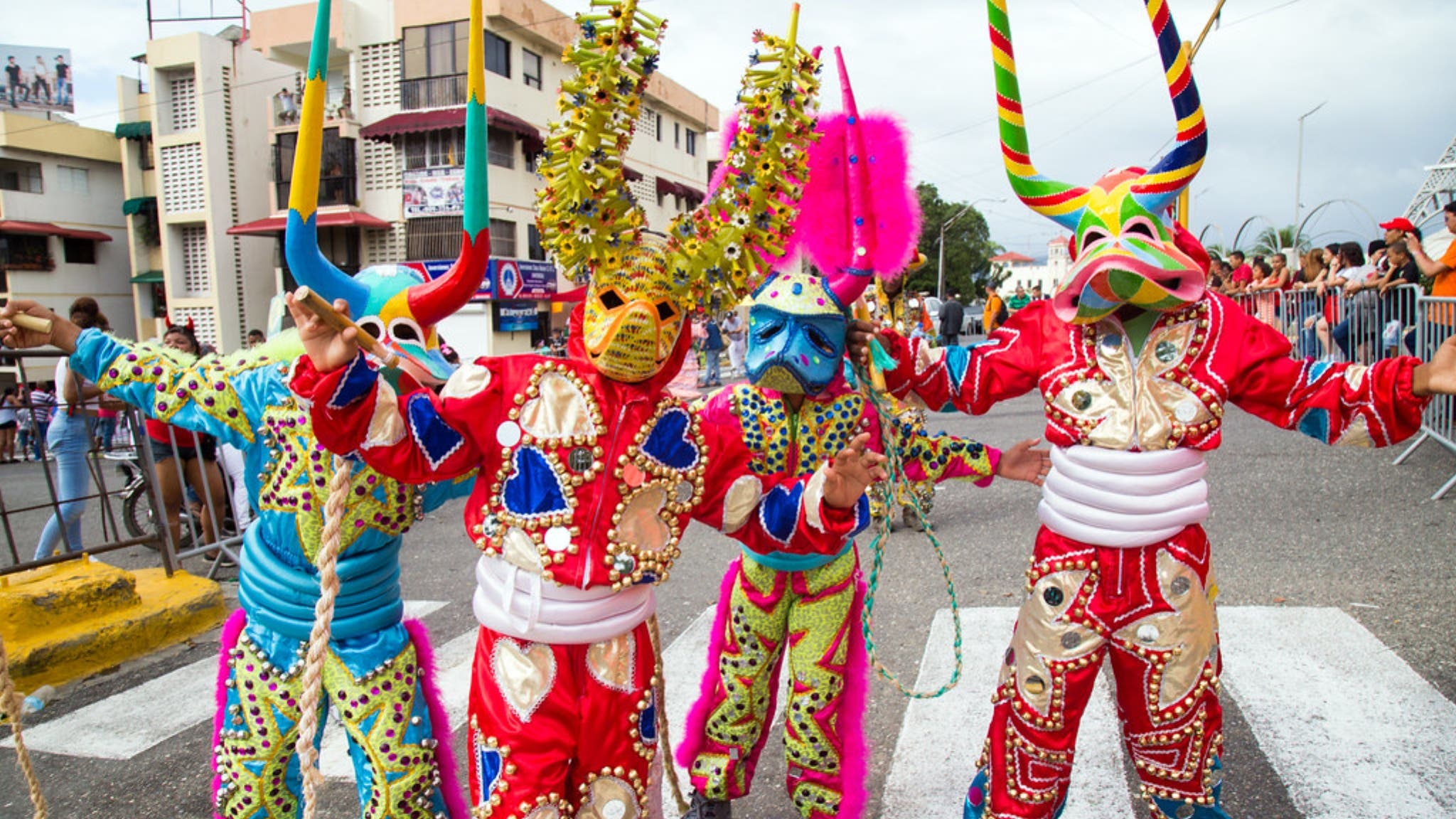 Una breve historia del carnaval dominicano