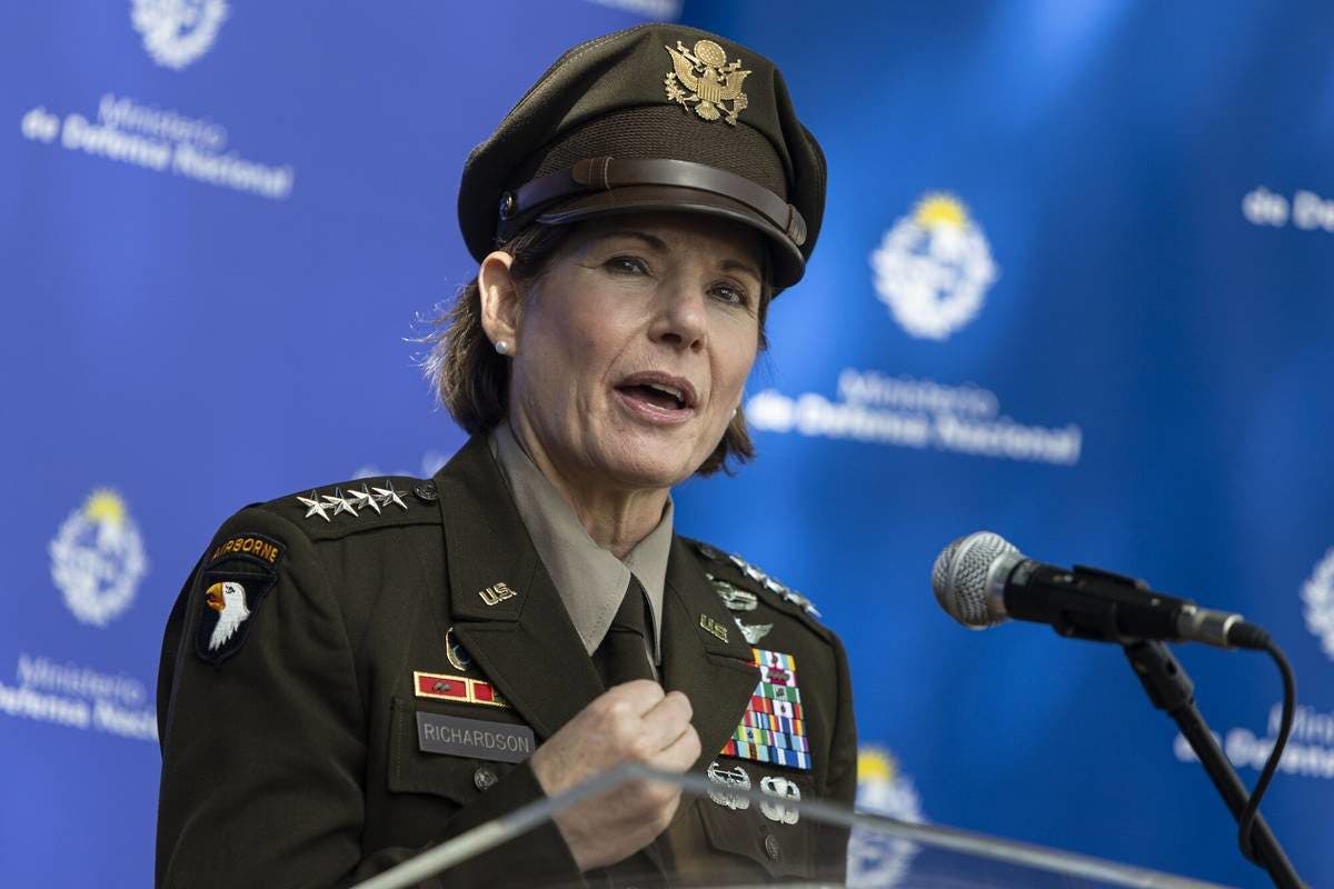 Laura Richardson, la primera jefa del Comando Sur de EE.UU., se despide ...
