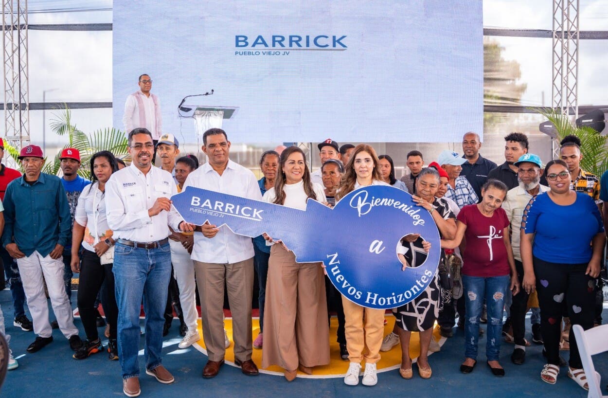 COTUI: Minera Barrick entrega primeras viviendas del proyecto ...